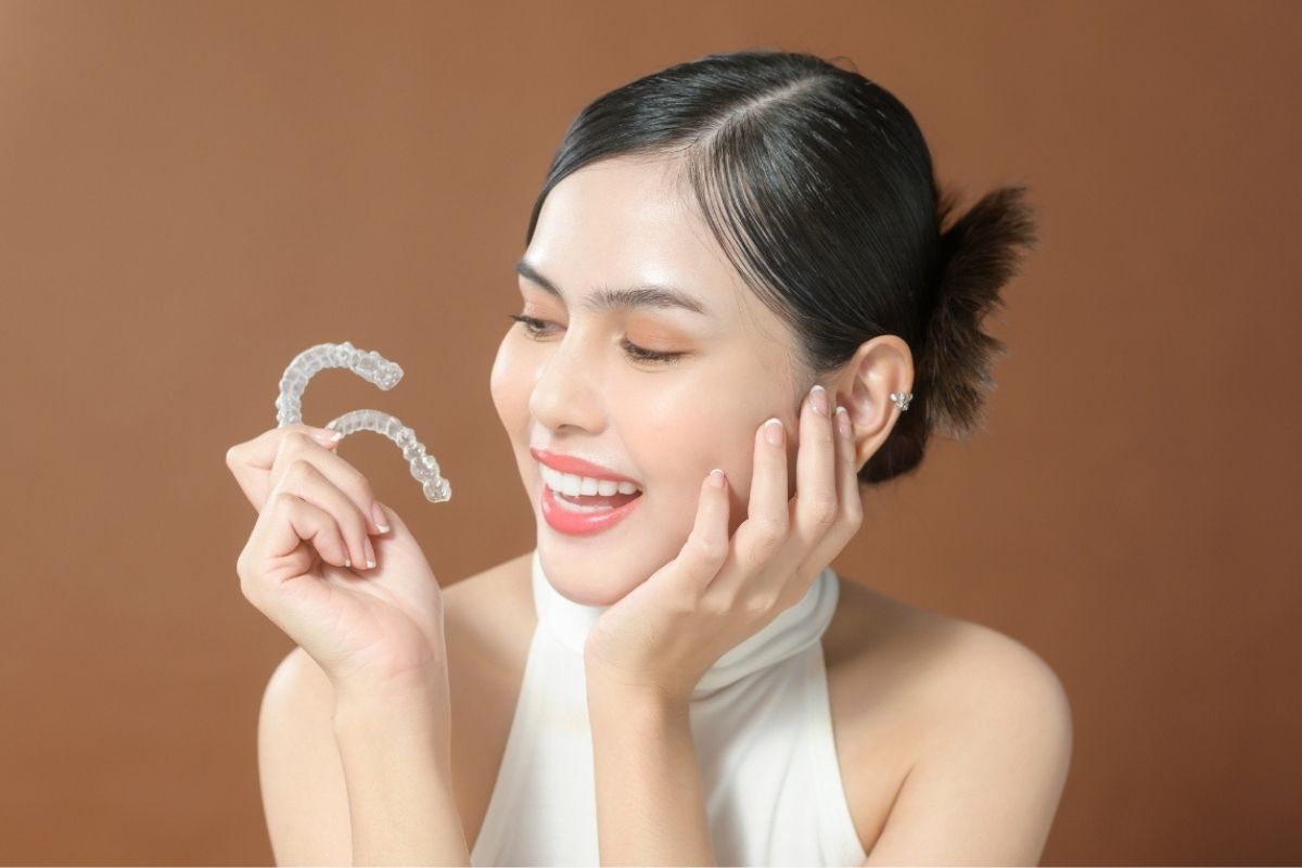 Holiday Invisalign Tips | Keep Your Smile Clear & Confident